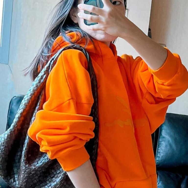 43 Fluorescent Outfit Ideas to Wear to a Glow Party - ljanestyle